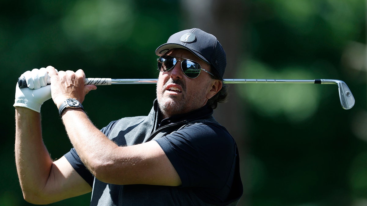 Golf icon Phil Mickelson comments on purported fraud case in California ...